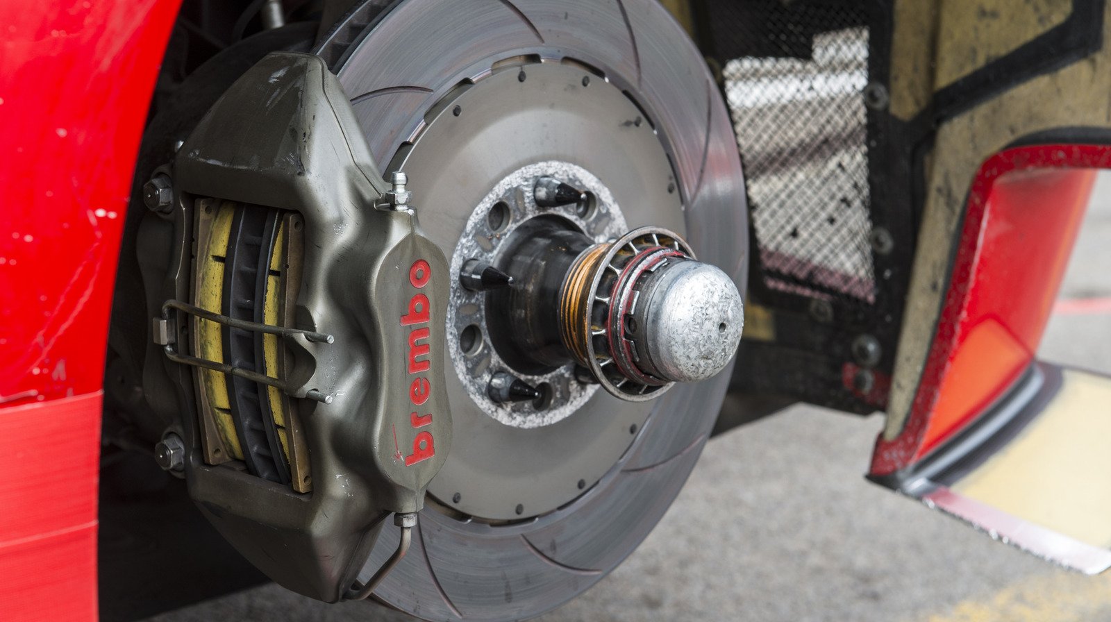 Fixed Vs. Floating Calipers: What’s The Difference & How Does It Affect ...